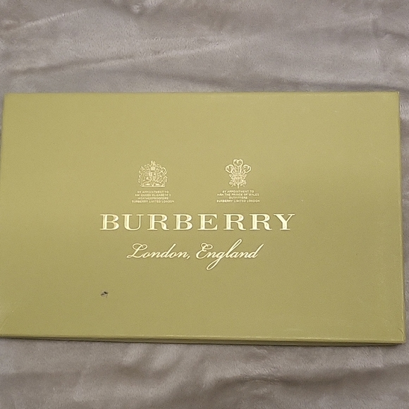 Burberry | Accessories | Burberry Gift Box 4x85x2 | Poshmark